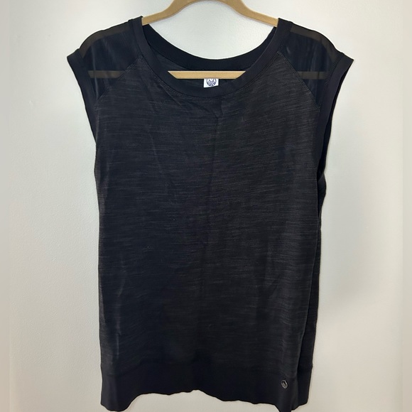Te Verde | Tops | Te Verde Workout Tank | Poshmark